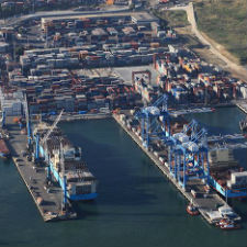 Chinese consortium buys into Turkish port with USD 940 million investment